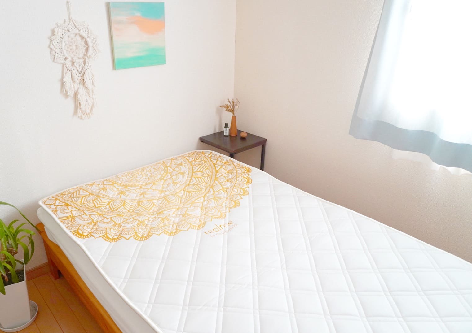 ホルミシス敷きパッド | 寝るだけで健康維持をサポート